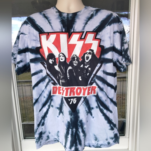 Liquid Blue | Shirts | Mens Liquid Blue Kiss Destroyer 76 0 Cotton ...